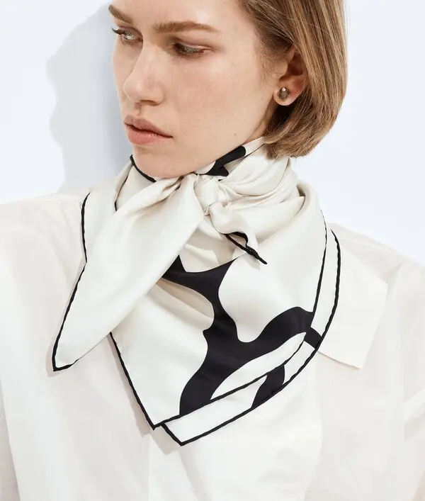 Bottega Veneta Silk Twill Foulard - Chalk/double Black