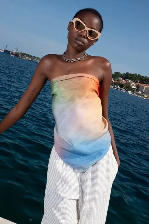 UNTITLED IN MOTION Poma Strapless Printed Top