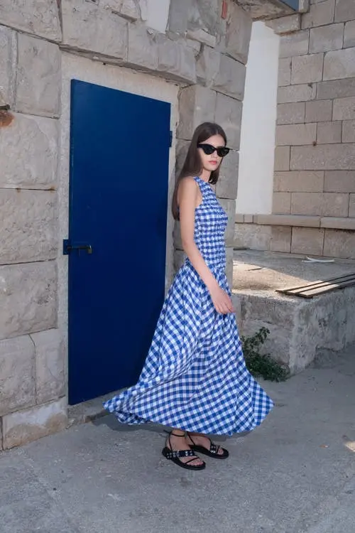 UNTITLED IN MOTION Annah Ruched Plaid Midi Dress