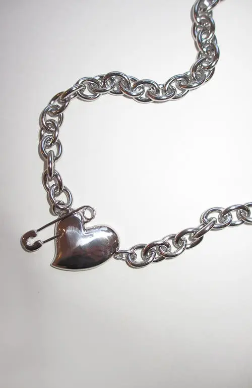 RIMOR JEWELRY Pin Through My Heart Chain - Silver