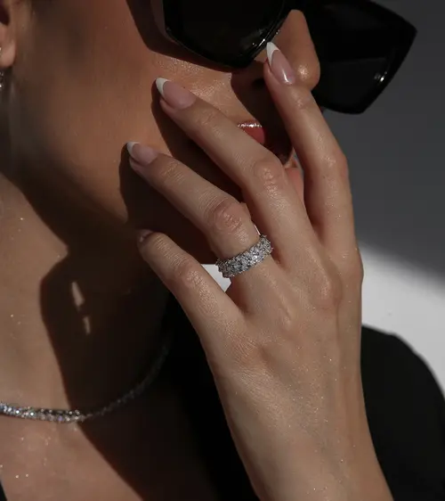 RACHELMENT Birdie Eternity Ring