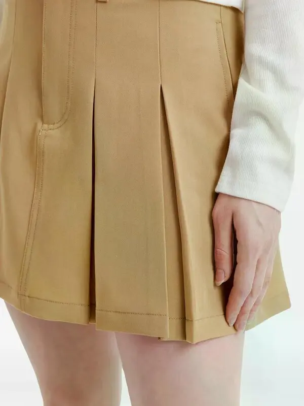 CHOCOOLATE Pleated Mini Skirt With Belt Loops