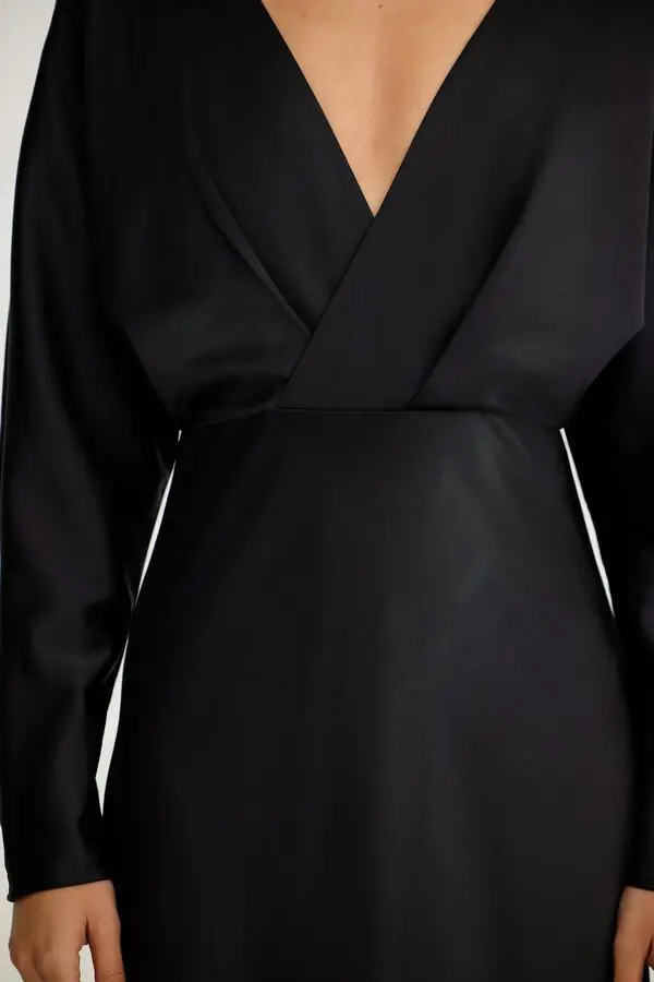 Significant Other Lucile Long Sleeve Maxi Dress