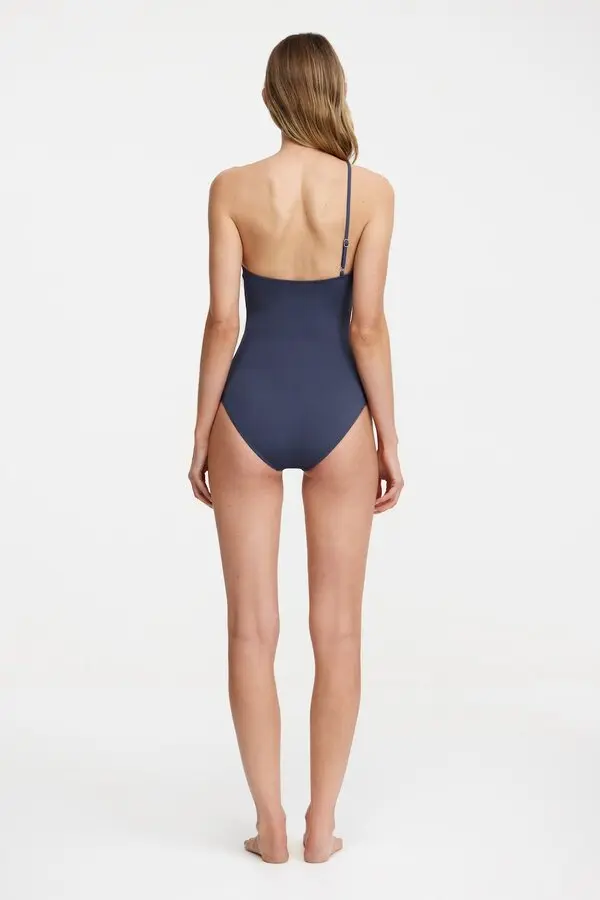 Significant Other Maisy Maillot