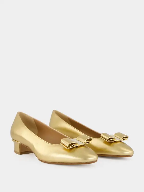 FERRAGAMO Laminated Nappa Vara Bow Pumps - Gold