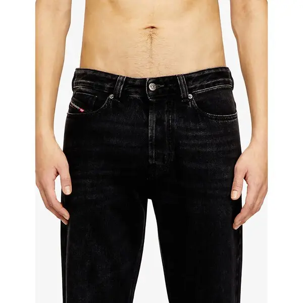 DIESEL® 1980 D-eeper 09p09 Relaxed-fit Denim Jeans
