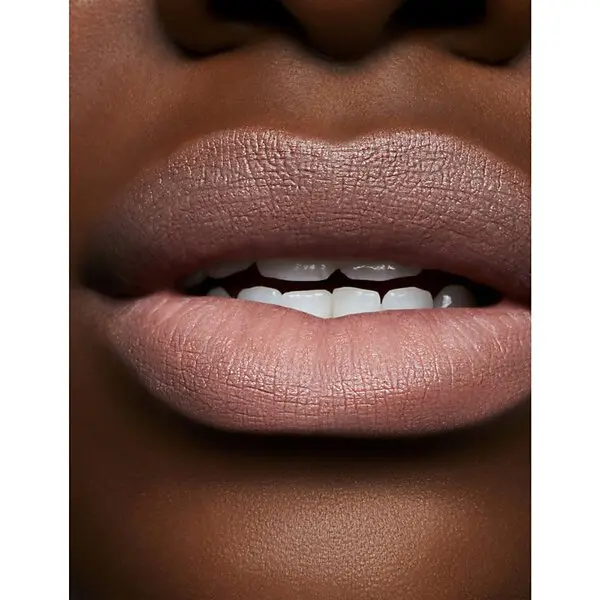 MAC COSMETICS Powder Kiss Liquid Lip Colour