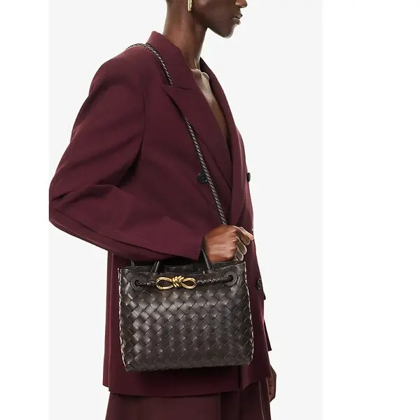 Bottega Veneta Andiamo Small Leather Tote Bag - Fondant