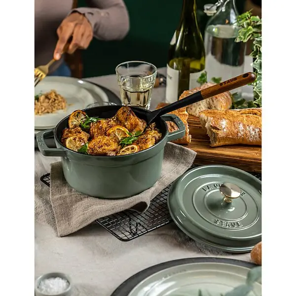 STAUB Cocotte Cast-iron Casserole Dish