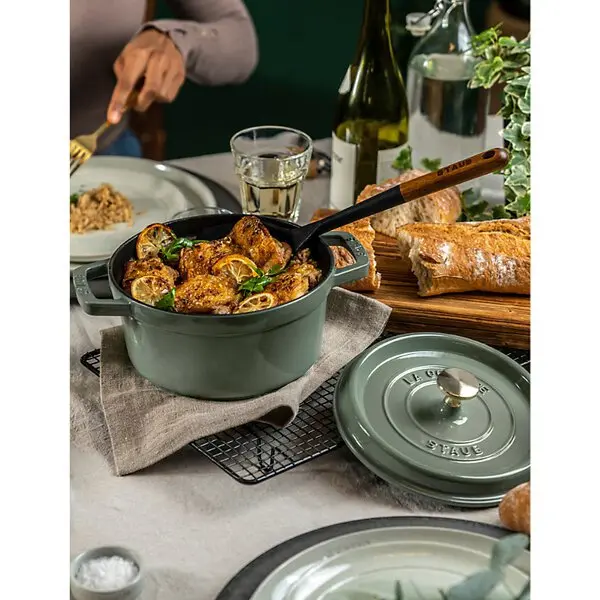 STAUB Cocotte Cast-iron Casserole Dish