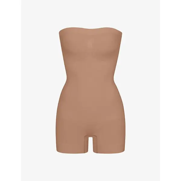 SKIMS Seamless Sculpt Strapless Stretch-woven Body - Sienna