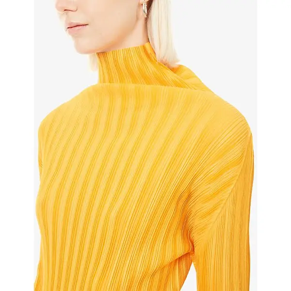 Issey Miyake Monthly Colors Long-sleeve Knitted Top