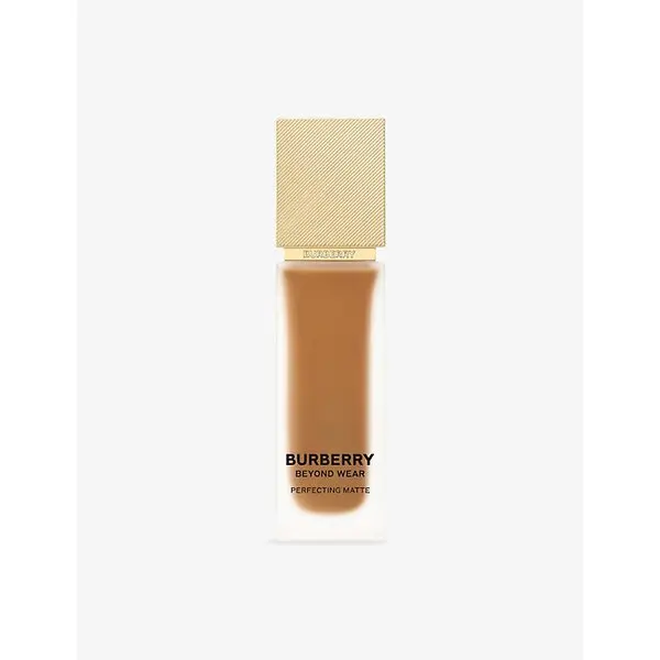 Burberry Beyond Wear Perfecting Matte Foundation 30ml - 120 Deep Warm