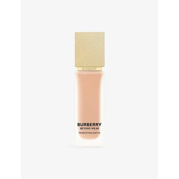 Burberry Beyond Wear Perfecting Matte Foundation 30ml - 45 Light Cool