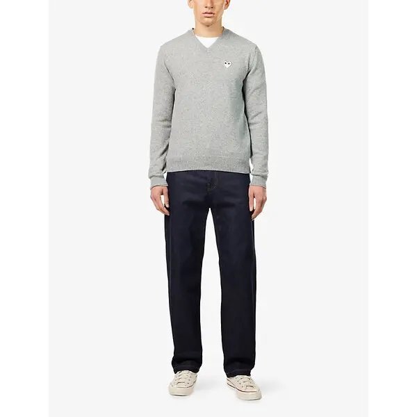 Play Comme Des Garcon Heart-embroidered Knitted Wool Jumper - Light Grey