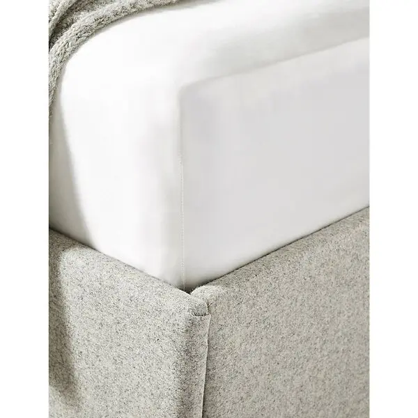 THE WHITE COMPANY Audley Silk Fitted Sheet - Chalk