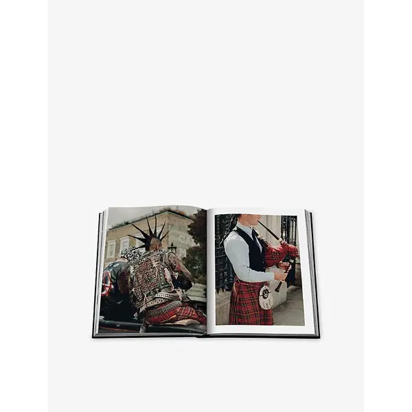 WH SMITH Classic London Chic Hardback Book