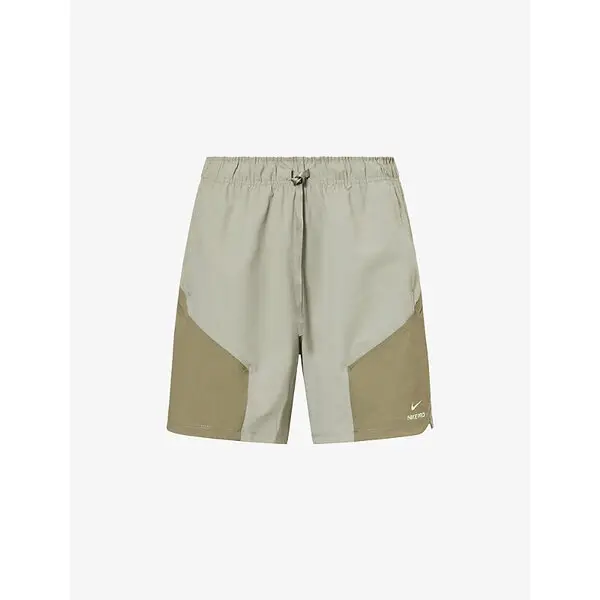 Nike Standard Fit Drawstring Woven Shorts
