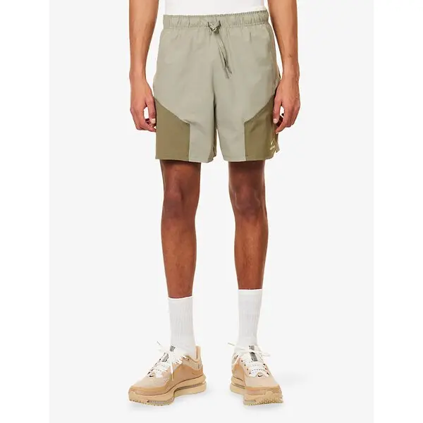 Nike Standard Fit Drawstring Woven Shorts