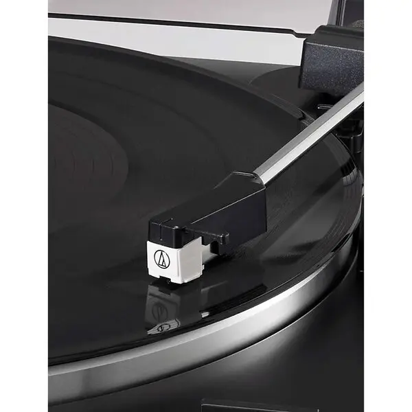 AUDIO-TECHNICA Lp60x Fully Automatic Turntable