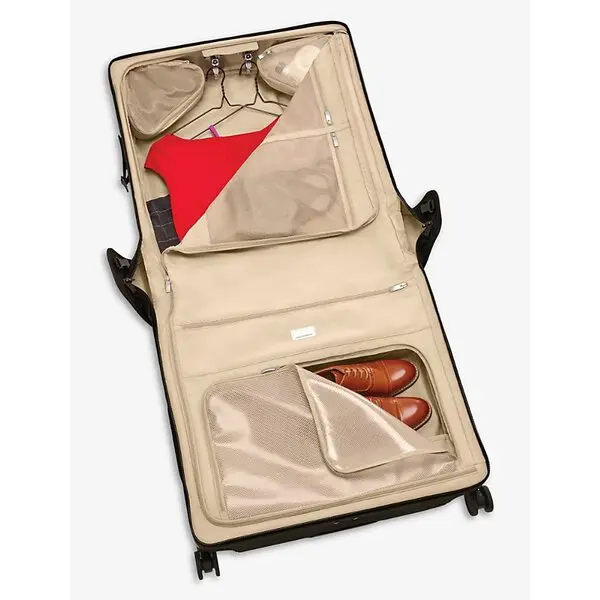Briggs & Riley Baseline Garment Soft-case 4-wheel Suitcase