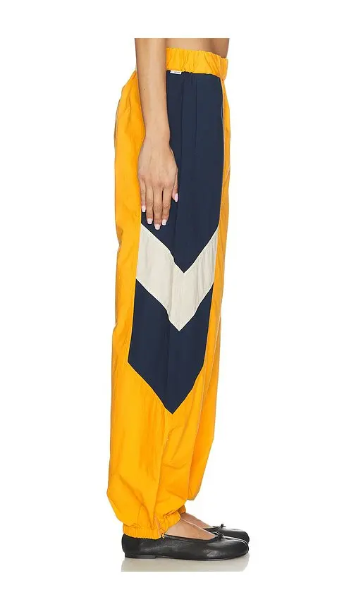 MOTHER The Home Stretch Sneak Pants