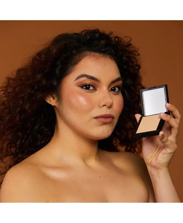 REINA REBELDE On Your Face Finishing Powder Perla - Almendra - Light Medium