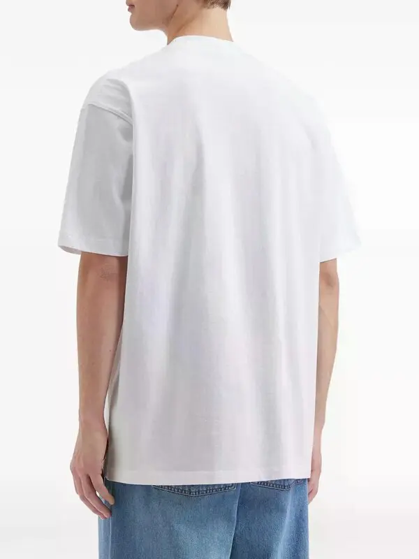 FINGERCROXX Graphic T-shirt