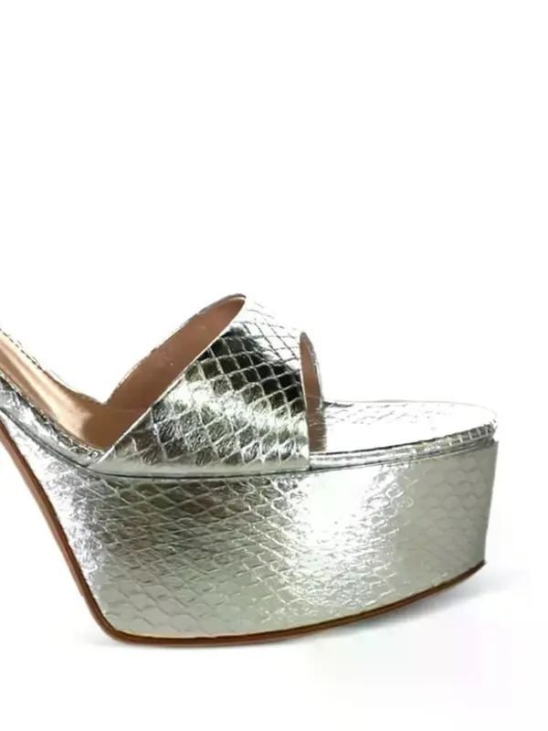 GIANVITO ROSSI Nancy Platform Buckle Sandals
