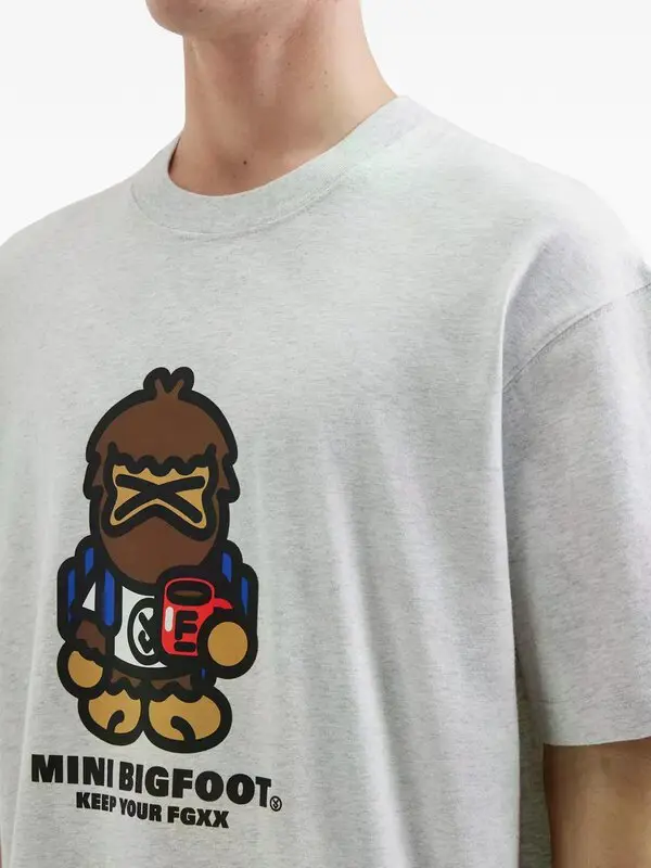FINGERCROXX Graphic T-shirt - Grey
