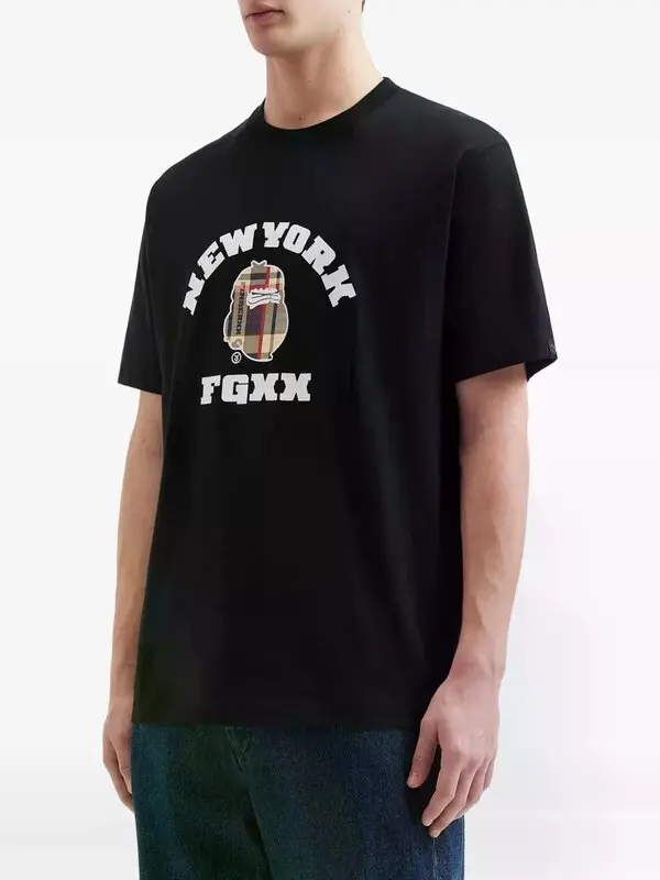 FINGERCROXX Graphic Crewneck T-shirt