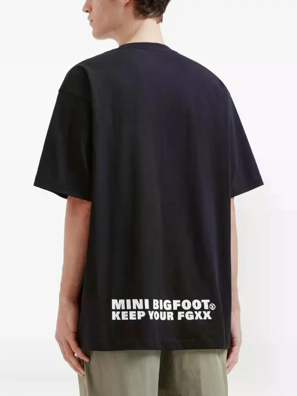 FINGERCROXX Graphic T-shirt - Black