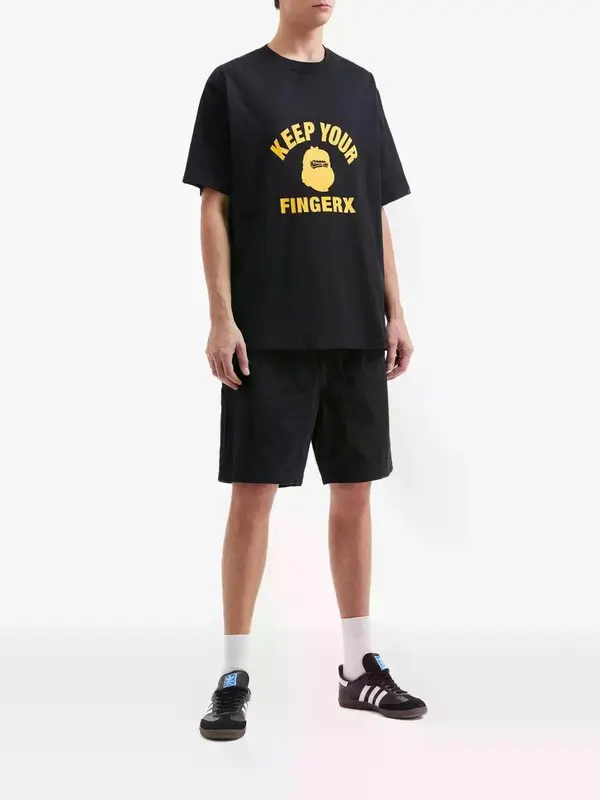 FINGERCROXX Graphic Crew-neck T-shirt