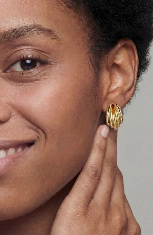 ST. MORAN Isla Statement Earrings