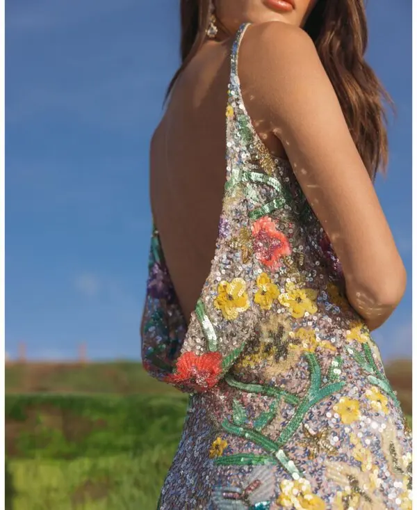 Mac Duggal Embellished Sleeveless Gown