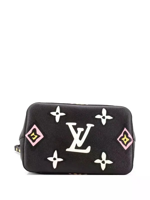 LOUIS VUITTON Neonoe Handbag Wild At Heart Monogram Giant Mm Bucket Bag - Black