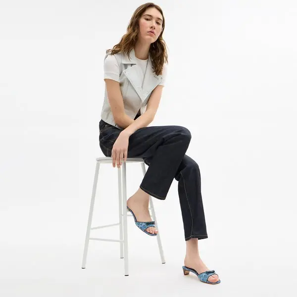 COACH OUTLET Coach Bow Kitten Heel Sandal In Signature Denim