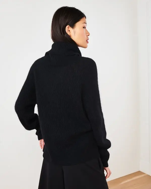 Quince Alpaca Turtleneck Sweater - Black
