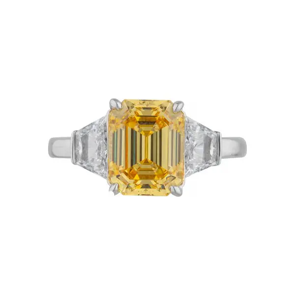 FANTASIA BY DESERIO Canary Simulated Diamond Ring With Trapezoid Side Stones - Yellow Gold