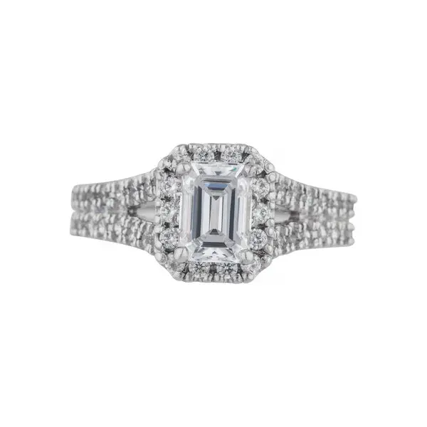 FANTASIA BY DESERIO Ring With Emerald-cut Stone And Pave Halo - Yellow Gold
