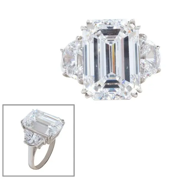 FANTASIA BY DESERIO Ring With Emerald Cut And Half Moons - White Gold