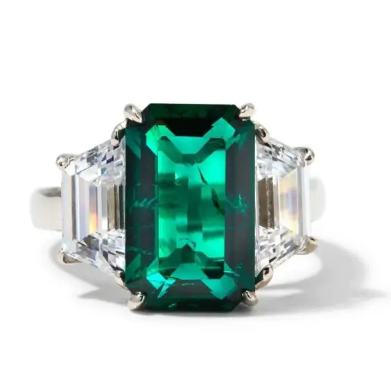 FANTASIA BY DESERIO Ring With Emerald And Trapezoid Stones - Yellow Gold