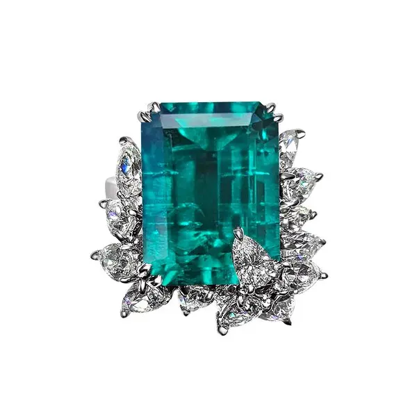 FANTASIA BY DESERIO Statement Ring With Lab-grown Emerald And Pear-cut Stones - White Gold
