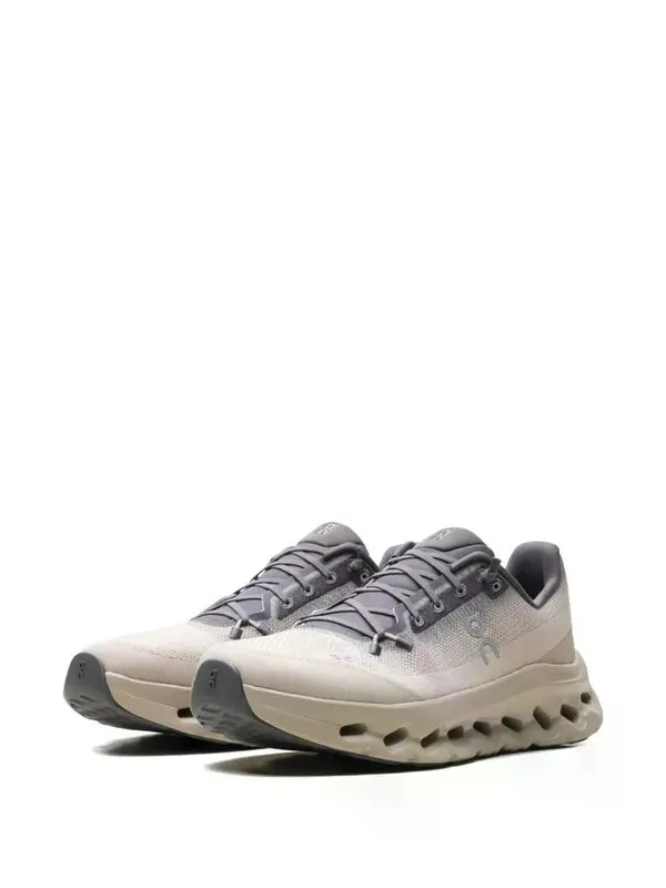 On Cloudtilt Sneakers