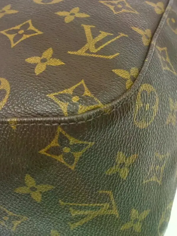 LOUIS VUITTON 2002 Monogram Looping Handbag