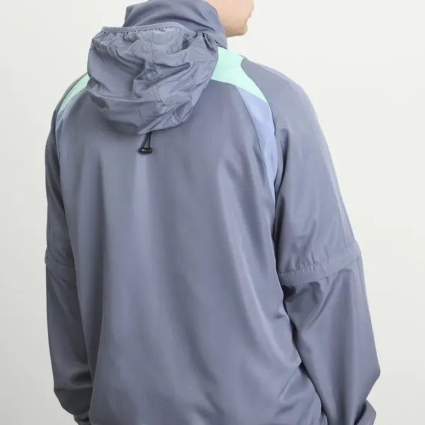 UMBRO Zip-off Sleeve Windbreaker