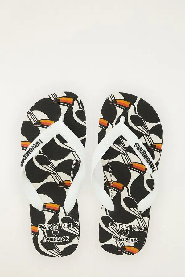 Farm Rio Copatucano Flip Flops - Black