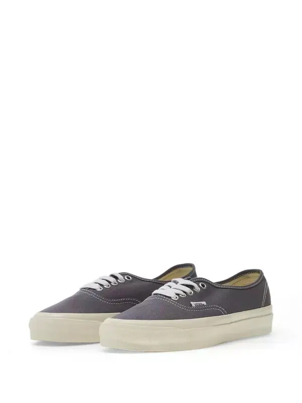 VANS Authentic Sneakers