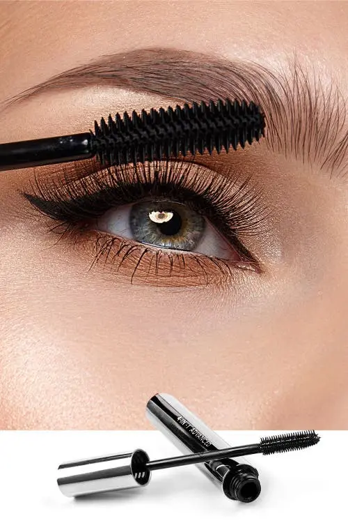 SKIN CHEMISTS Advanced 4-in-1 Lash & Thickening Mascara 8ml For Loss Of Firmness