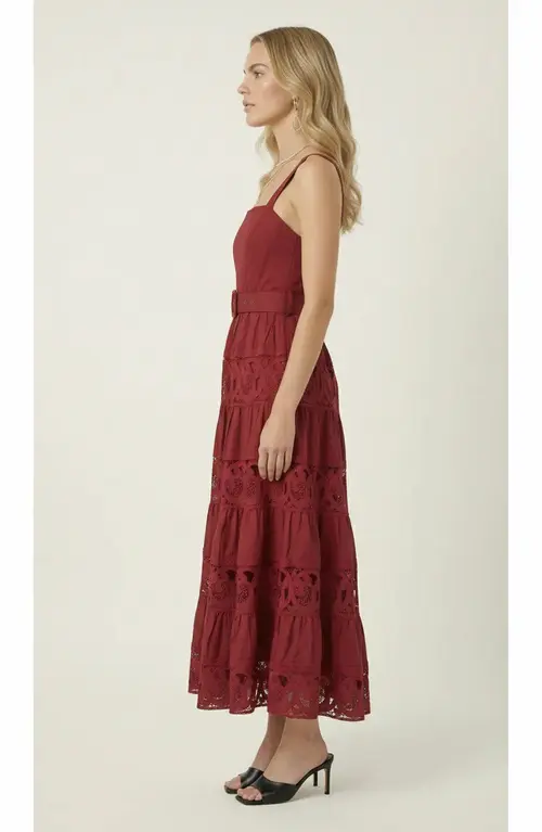 MODENAIRE Belted Tiered Lace Midi Dress - Burgundy